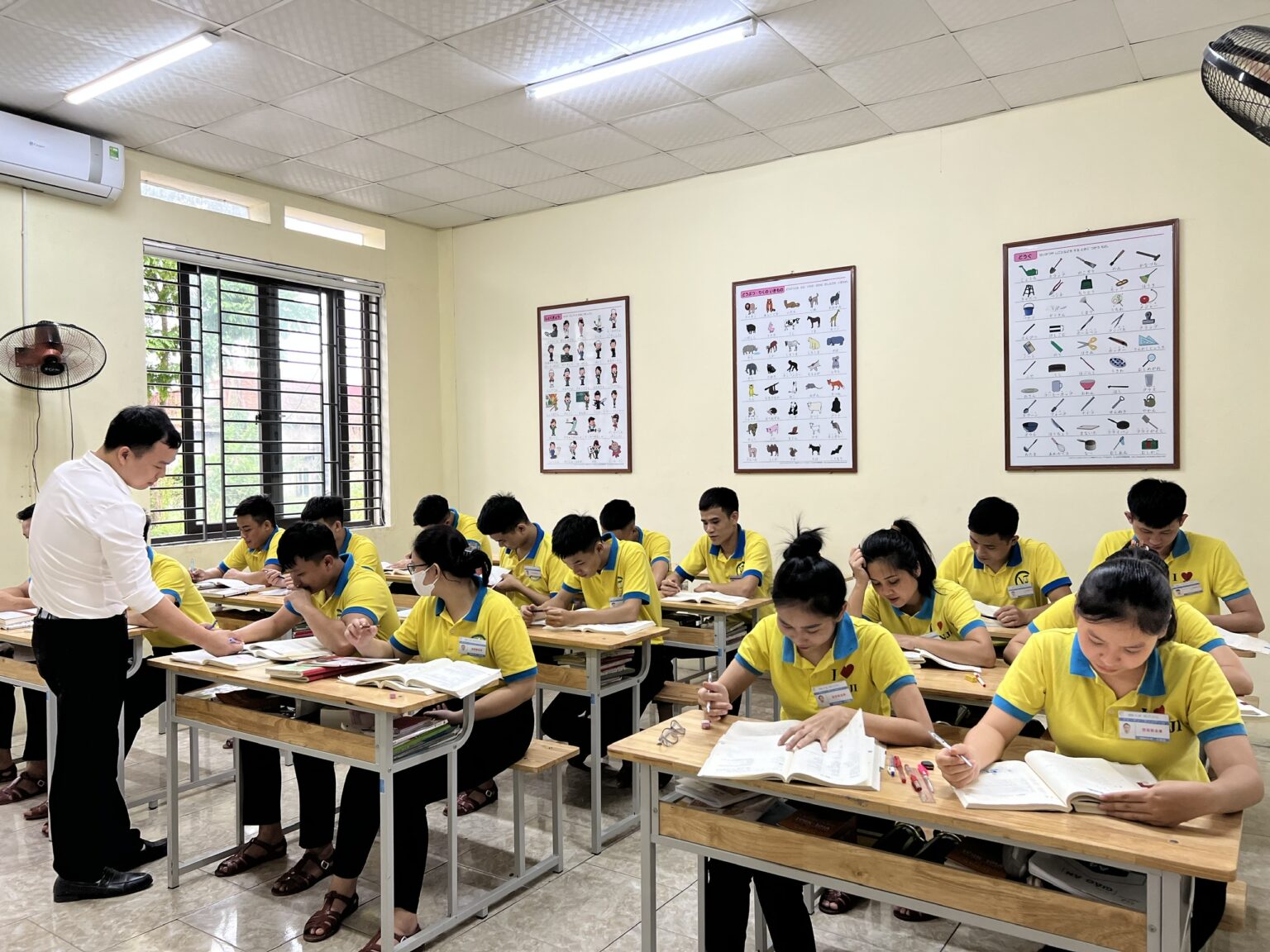 Luyện thi tokutei – Chứng chỉ trong tay bay ngay sang Nhật